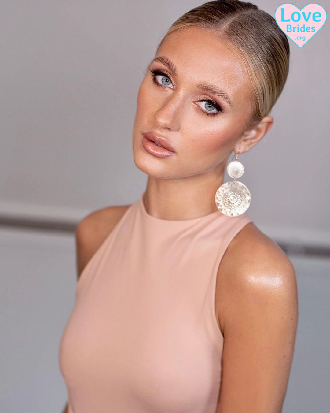 Latvian Brides: Find Single Latvian Women for Marriage