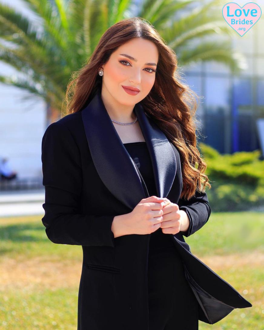 Syrian Brides: Where to Find Syrian Women for Marriage