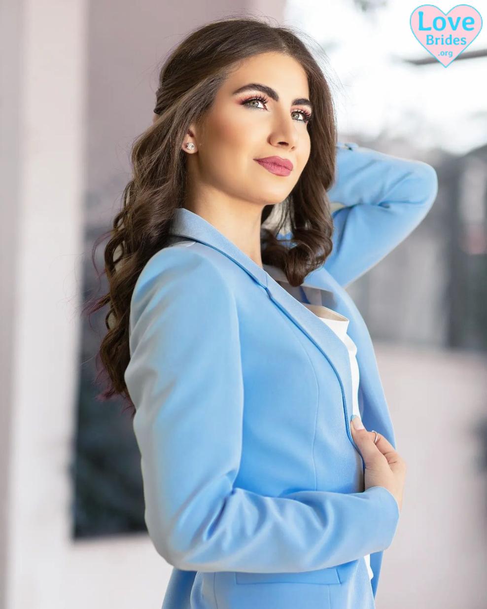 Syrian Brides: Where to Find Syrian Women for Marriage